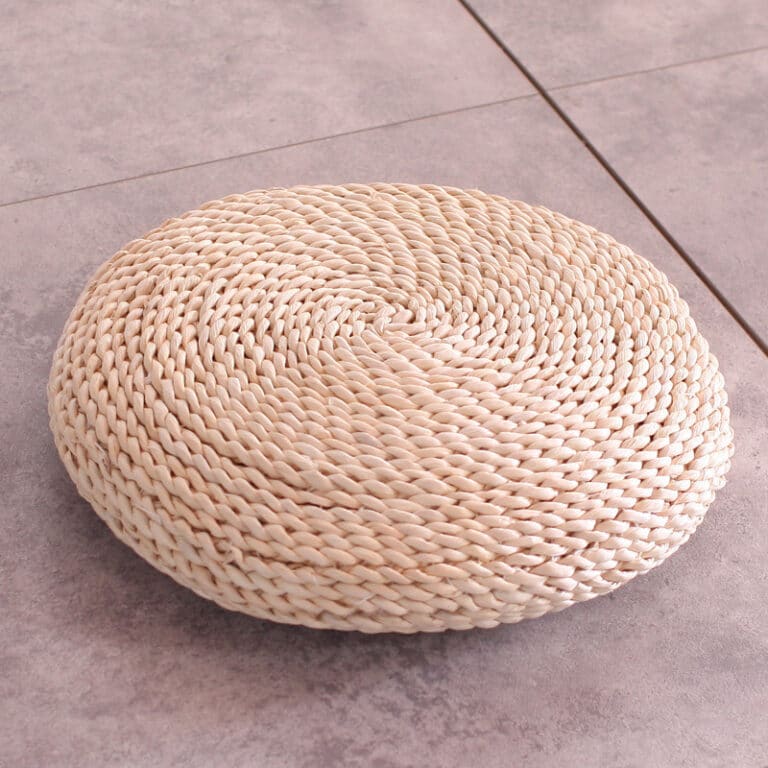 Japanese Style Corn Husk Straw Round Yoga Meditation Floor Cushion